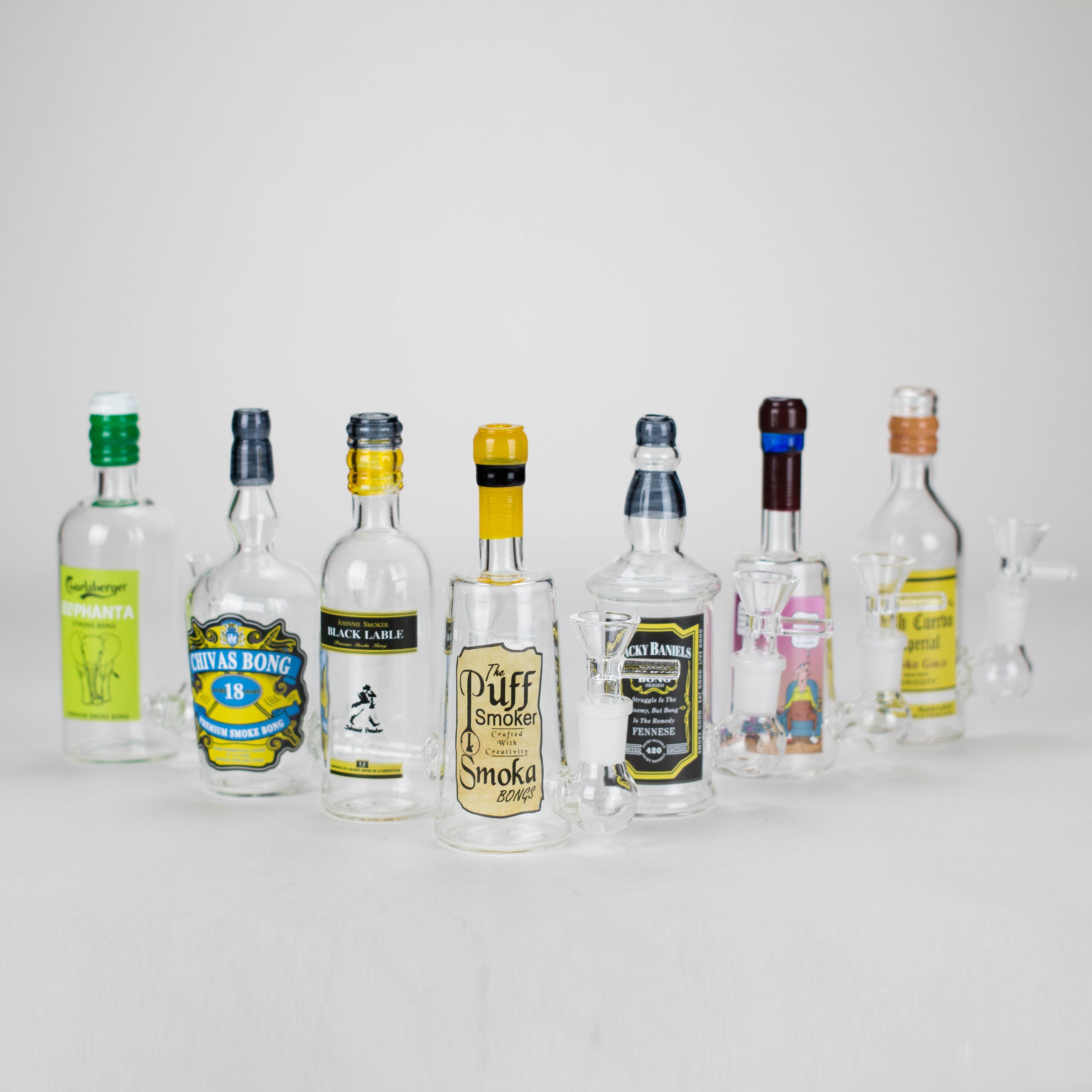 O 6″ Wine Bottle Design Glass Bong [G0923045]